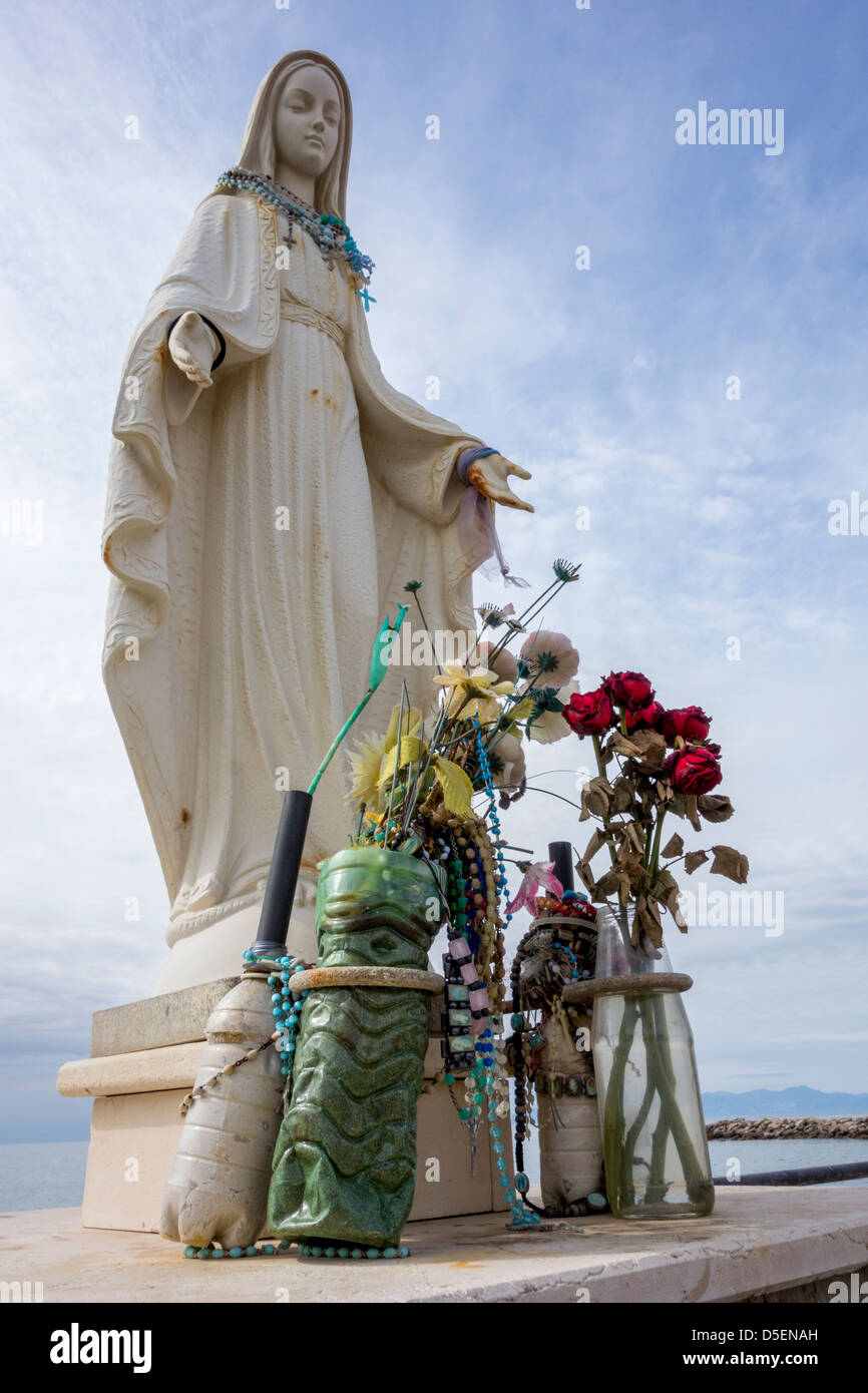 Statue of the Virgin Mary protects the sailors using the harbour of ...