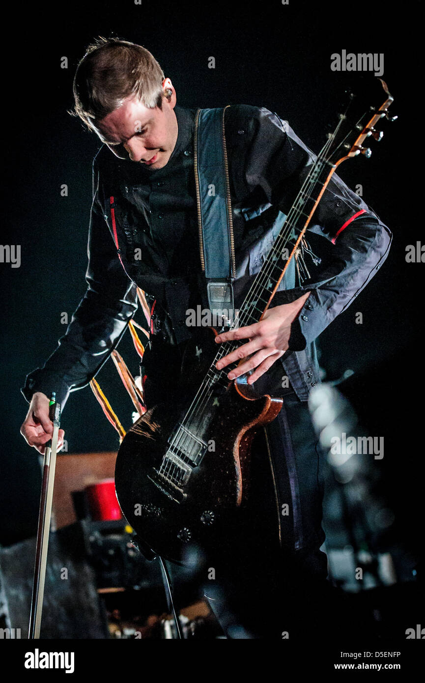 Icelandic vocalist hi-res stock photography and images - Alamy