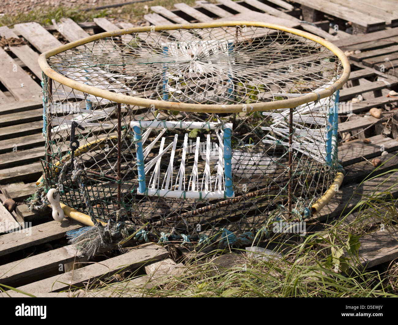 Fishing net pot hi-res stock photography and images - Alamy