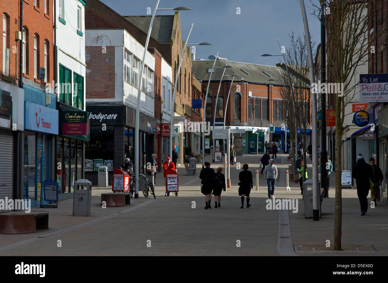 Barrow in furness cumbria street hi-res stock photography and images ...