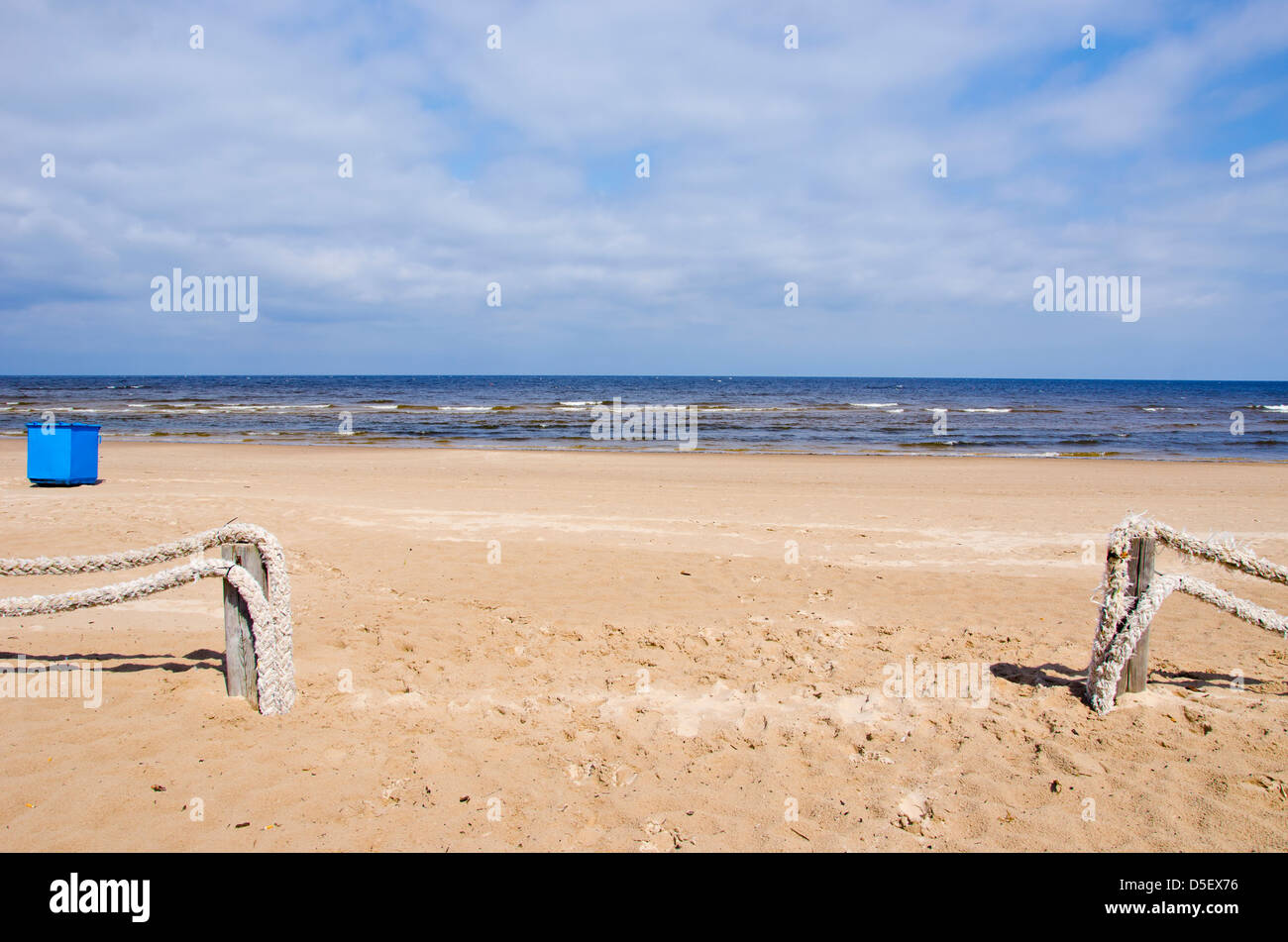 Resort rope fence hi-res stock photography and images - Alamy