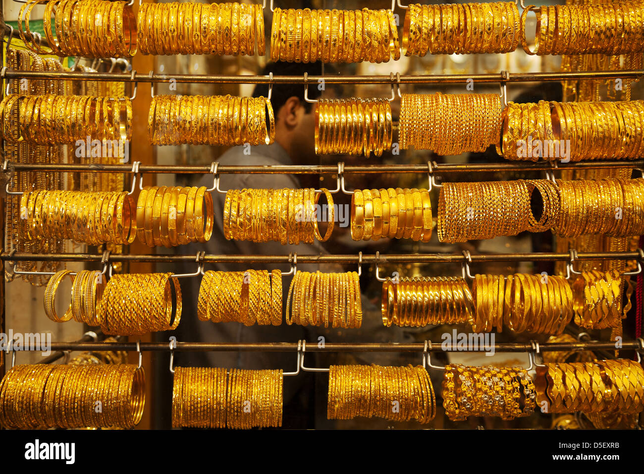 Gold bangle dubai hi-res stock photography and images - Alamy