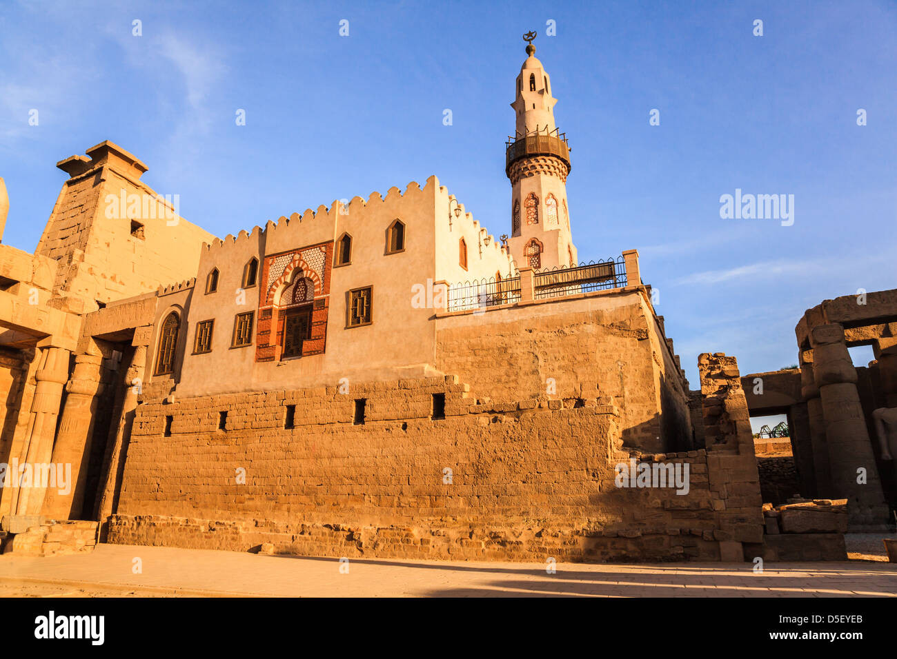 abu al haggag mosque in the ruins of luxor temple, egypt Stock Photo ...
