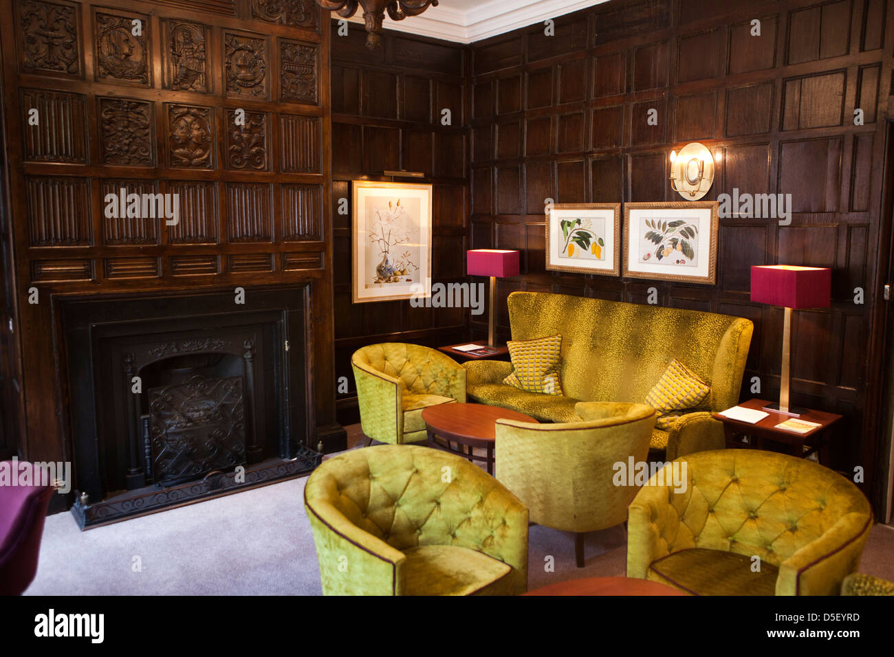 England, Berkshire, Windsor Sir Christopher Wren Hotel interior ...