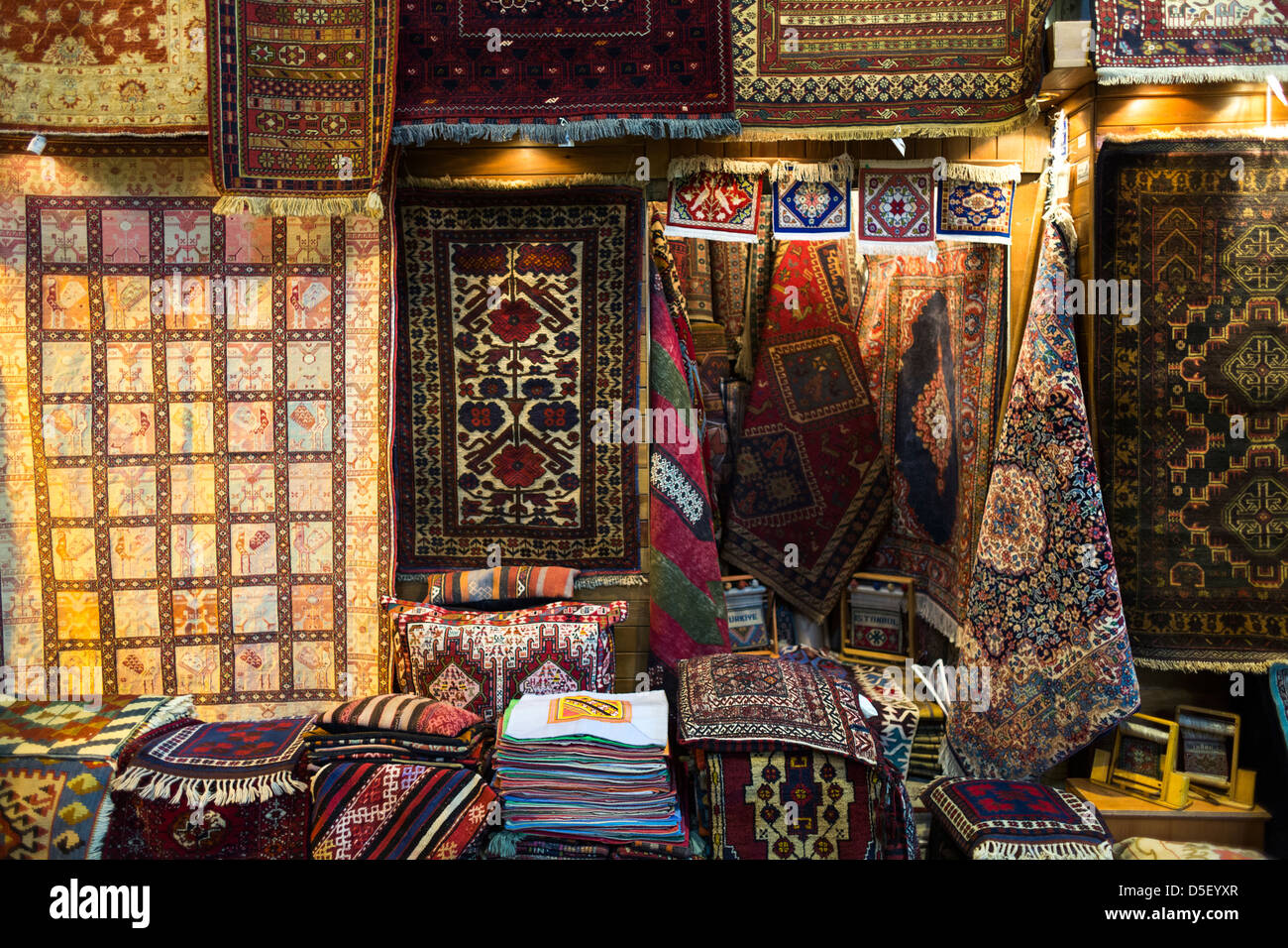 Grand Bazaar, Kapali Carsi, Istanbul, Turkey Stock Photo - Alamy