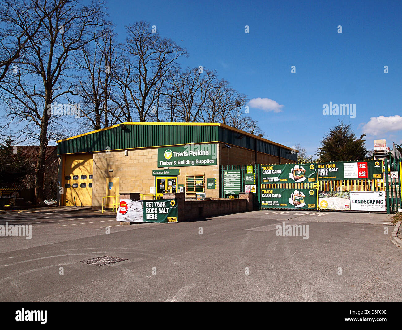 Builders merchants hi-res stock photography and images - Alamy