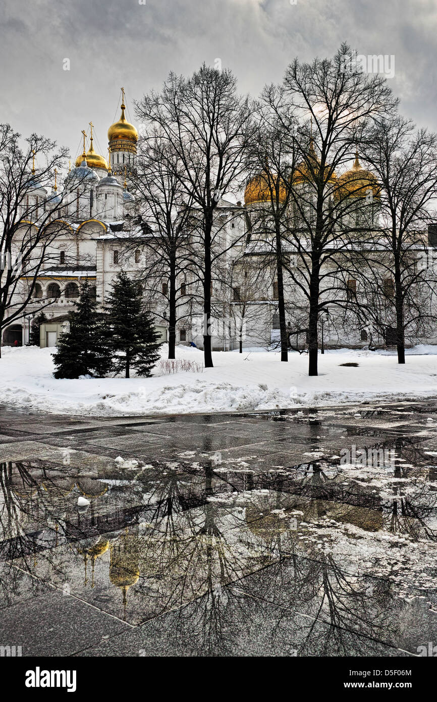 Kremlin hi-res stock photography and images - Alamy