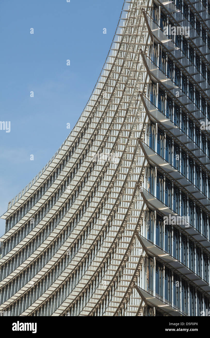 Modern rab hi-res stock photography and images - Alamy