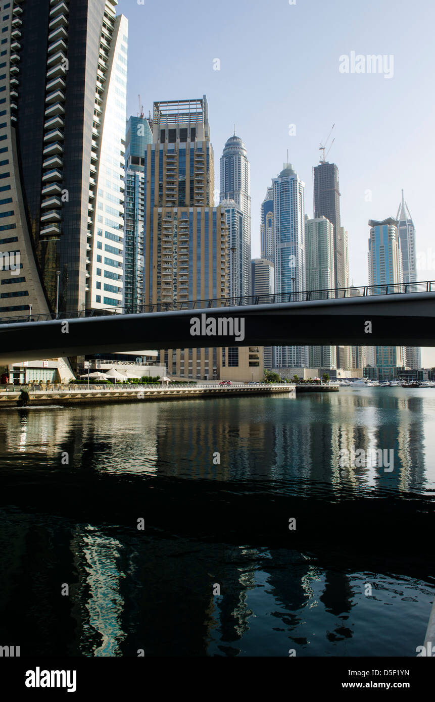 High rise building dubai hi-res stock photography and images - Alamy