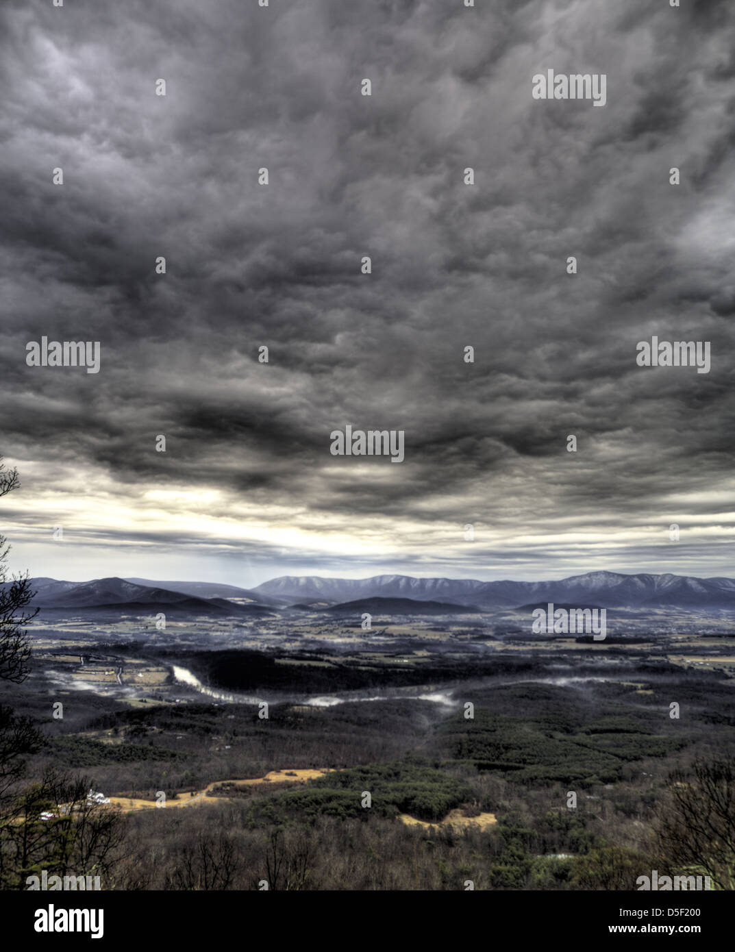 Spring hdr landscape image hi-res stock photography and images - Alamy