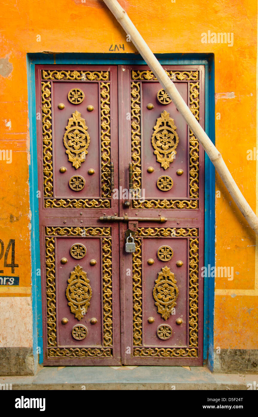 original and ornate design door in Jaipur, India Stock Photo - Alamy