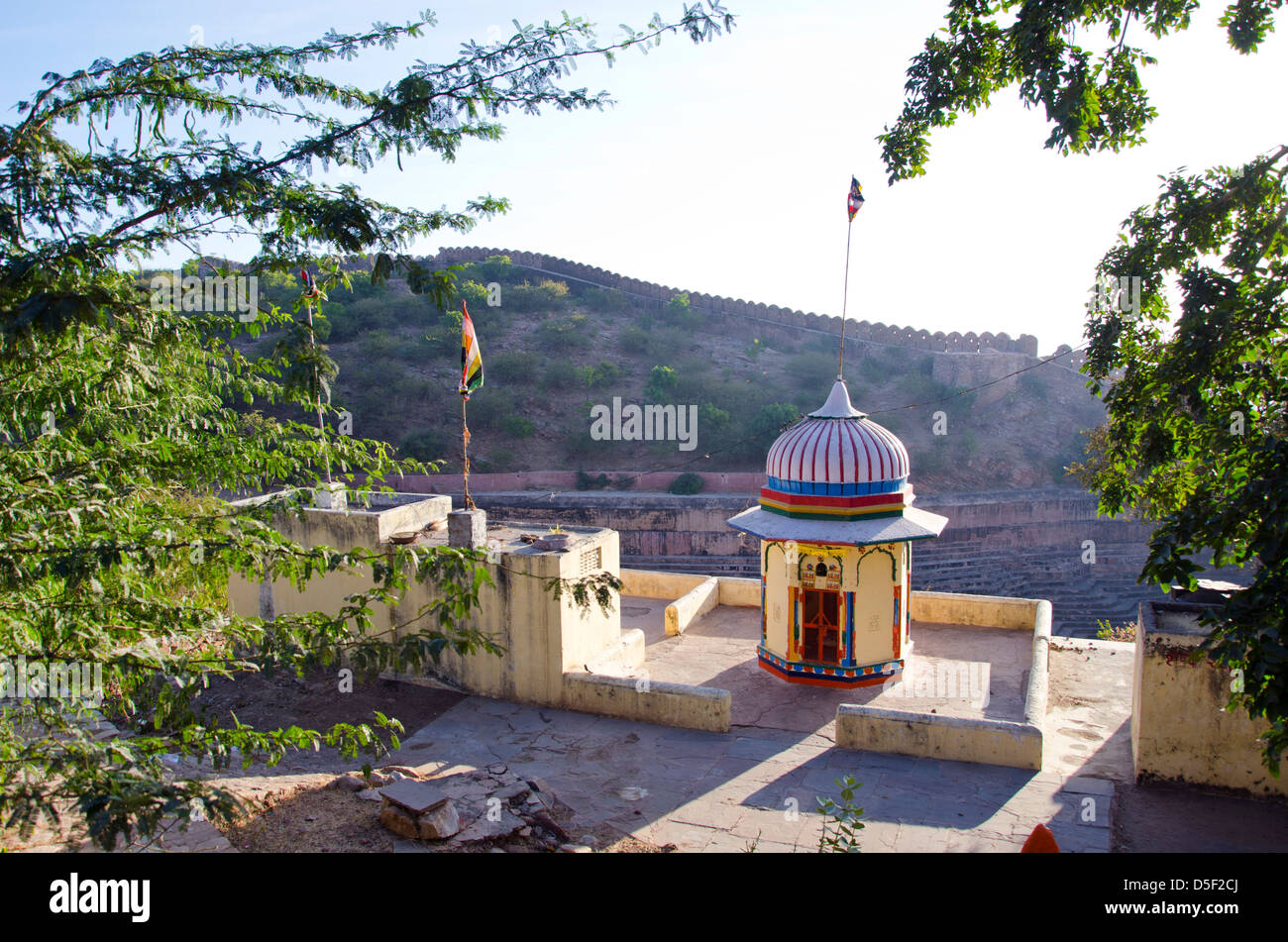Small hindu temple hi-res stock photography and images - Alamy