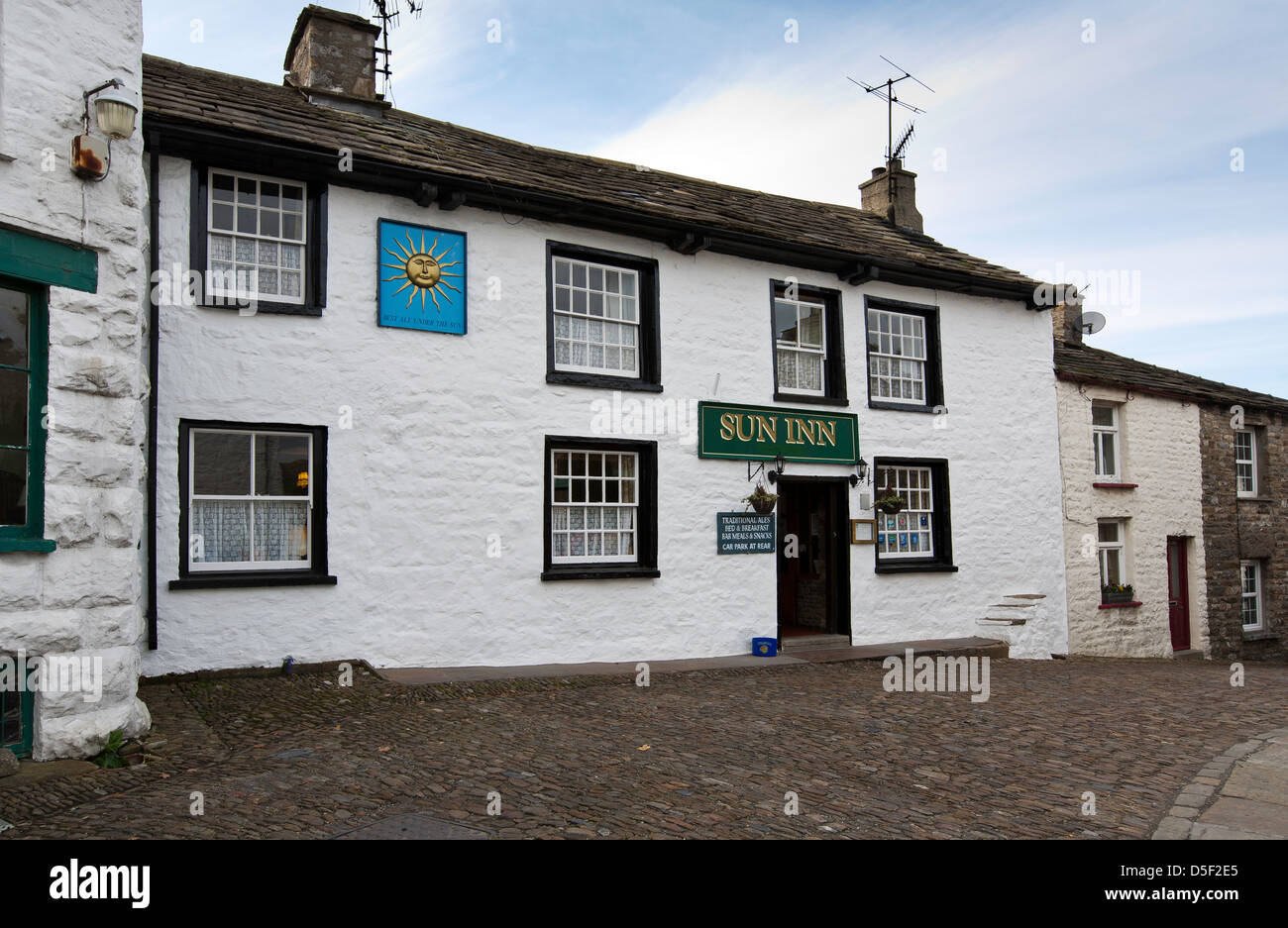 Sun Inn, pub, Dent, Yorkshire Stock Photo - Alamy