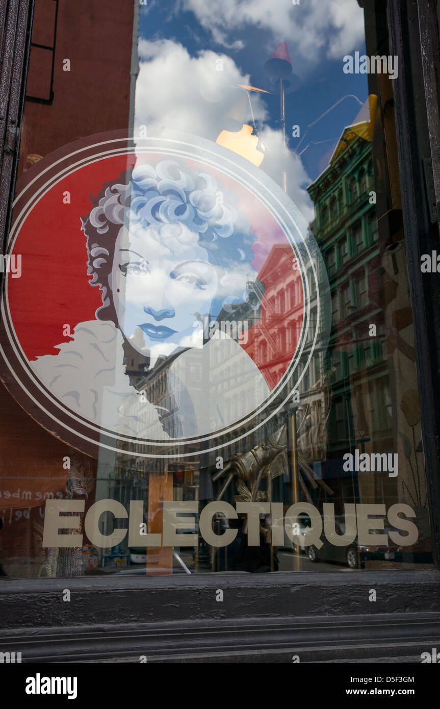 Collectables shop display hi-res stock photography and images - Alamy