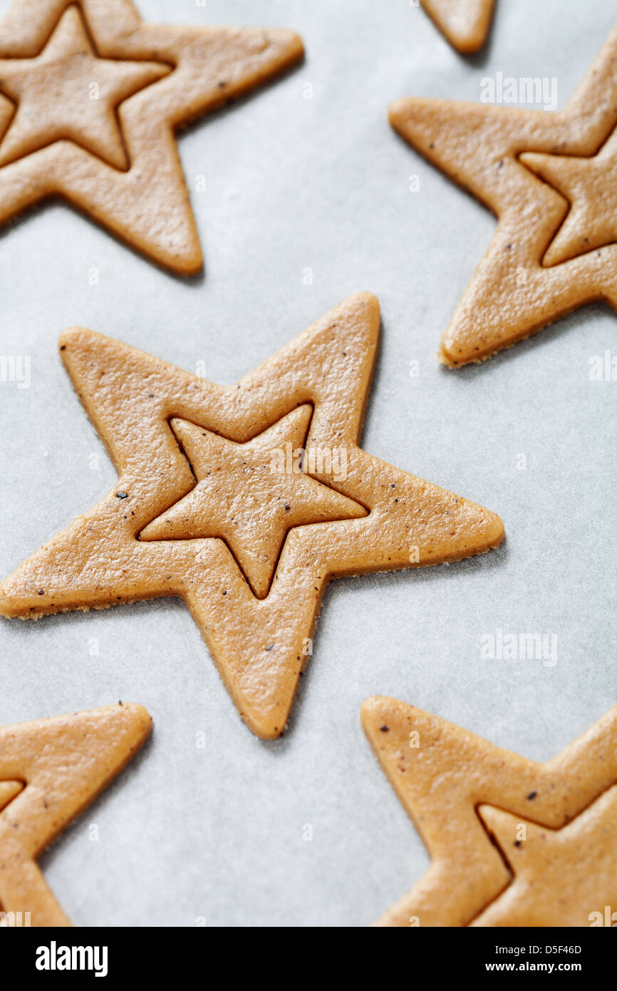 Baking star shape christmas cookies, selective focus Stock Photo - Alamy