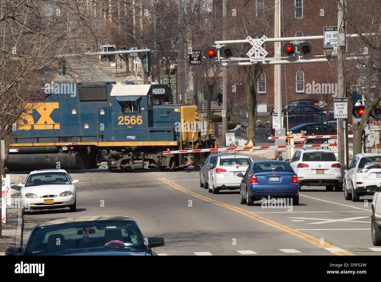Stopped train railroad hi-res stock photography and images - Alamy