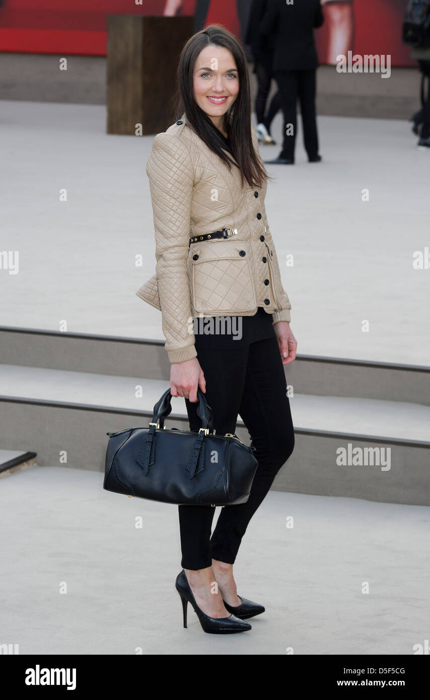 Victoria Pendleton arrives for the Burberry Prorsum fashion collection ...