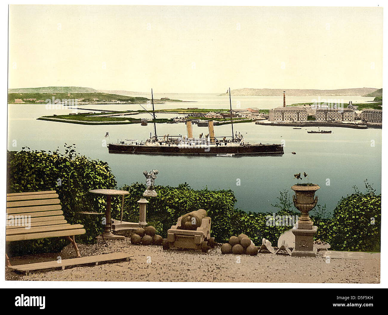 Spike island county cork hi-res stock photography and images - Alamy