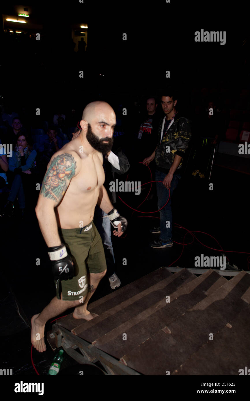 IMPERA MMA Fighting Championship 2013 Rome, the match between Rafael ...