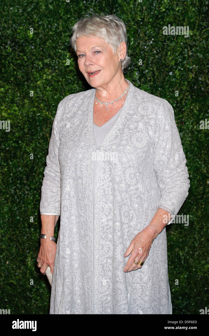 Judy dench hi-res stock photography and images - Alamy