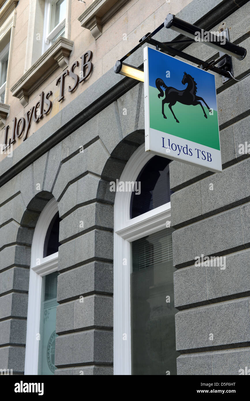 Lloyds TSB bank exterior sign Stock Photo - Alamy Lloyds TSB bank exterior sign Stock Photo - Alamy