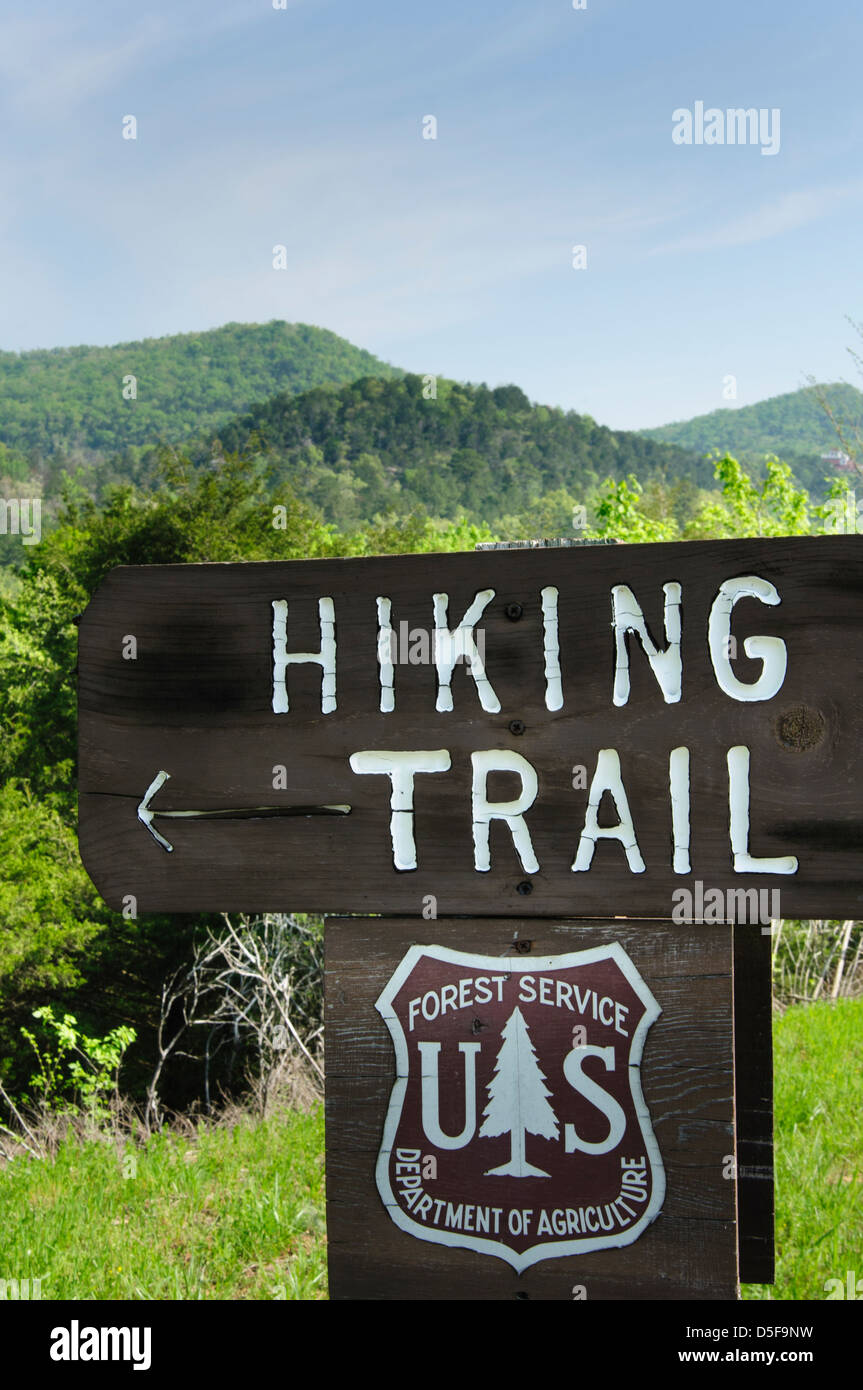 National forest service signs hi-res stock photography and images - Alamy