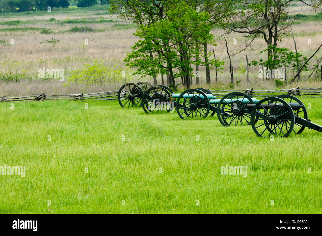 Civil War cannons at Pea Ridge National Military Park, Garfield ...