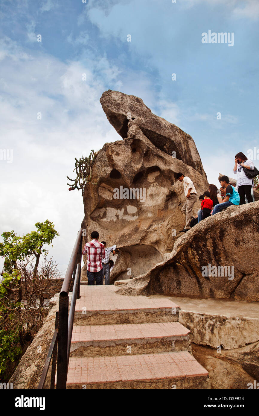 Tourists at Anadara Point, Mount Abu, Sirohi District, Rajasthan, India ...