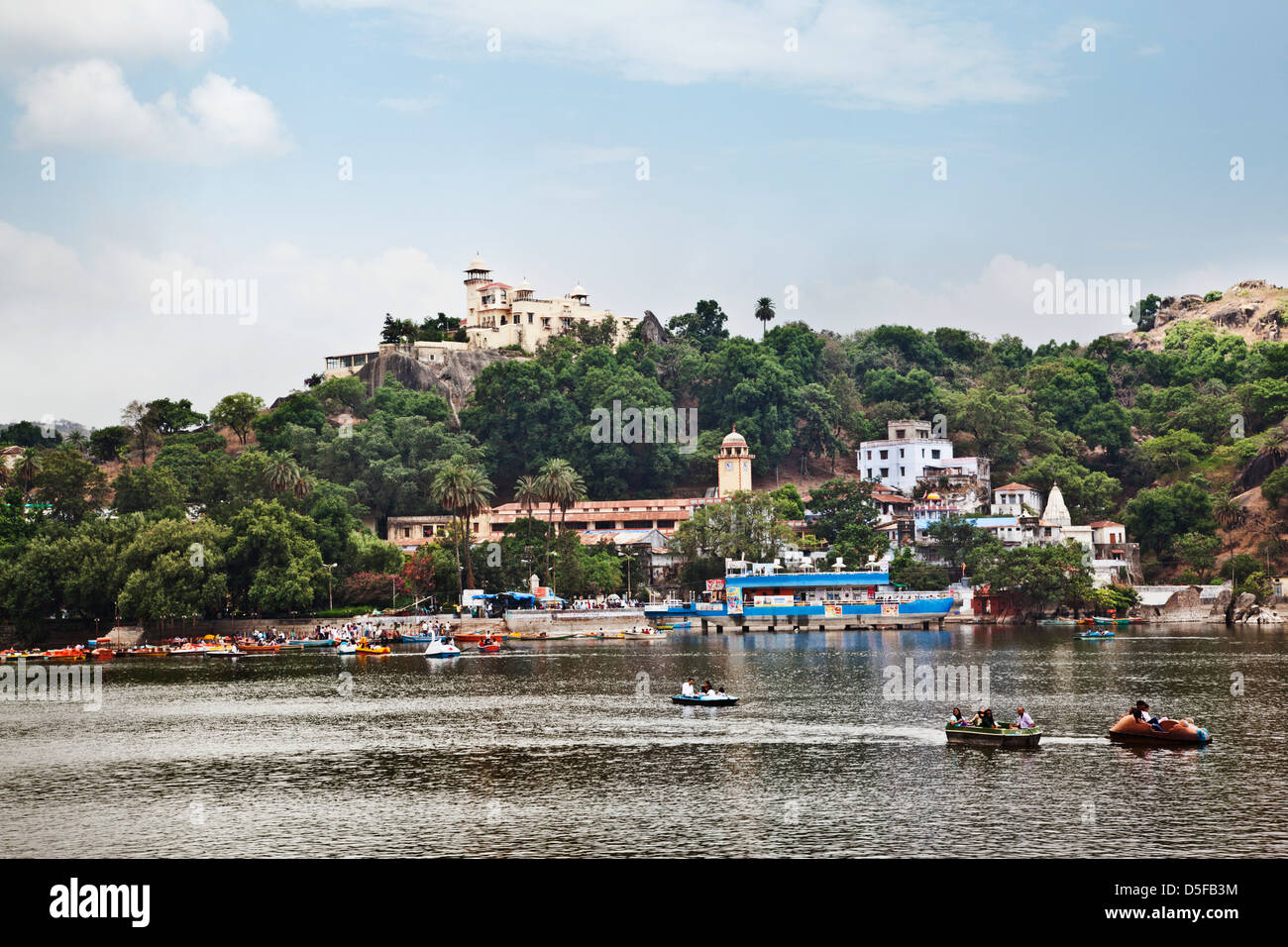 Nakki lake mount abu hi-res stock photography and images - Alamy