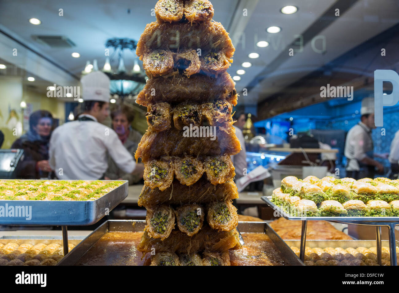 Famous turkish sweets hi-res stock photography and images - Alamy