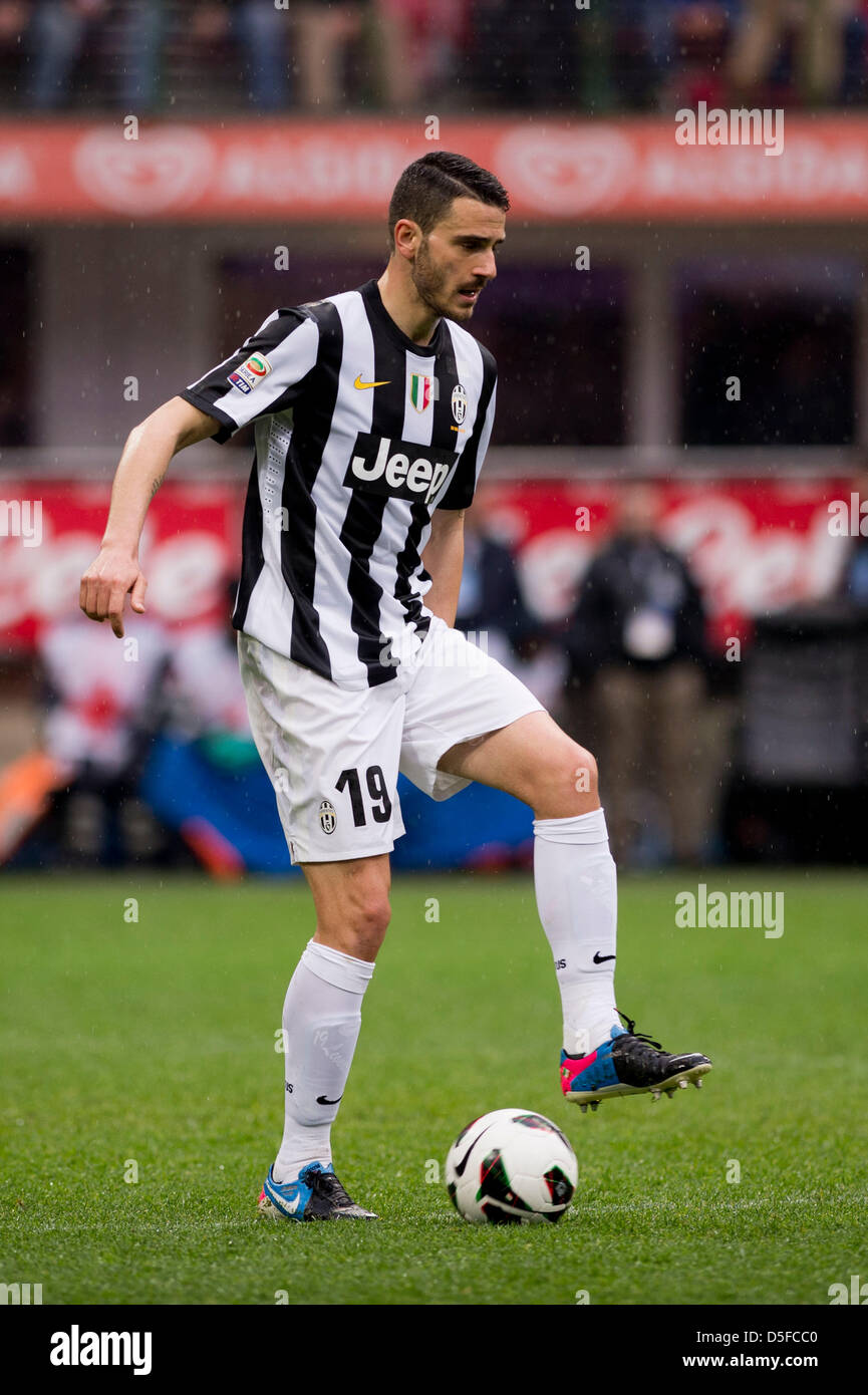 Leonardo bonucci inter hi-res stock photography and images - Alamy