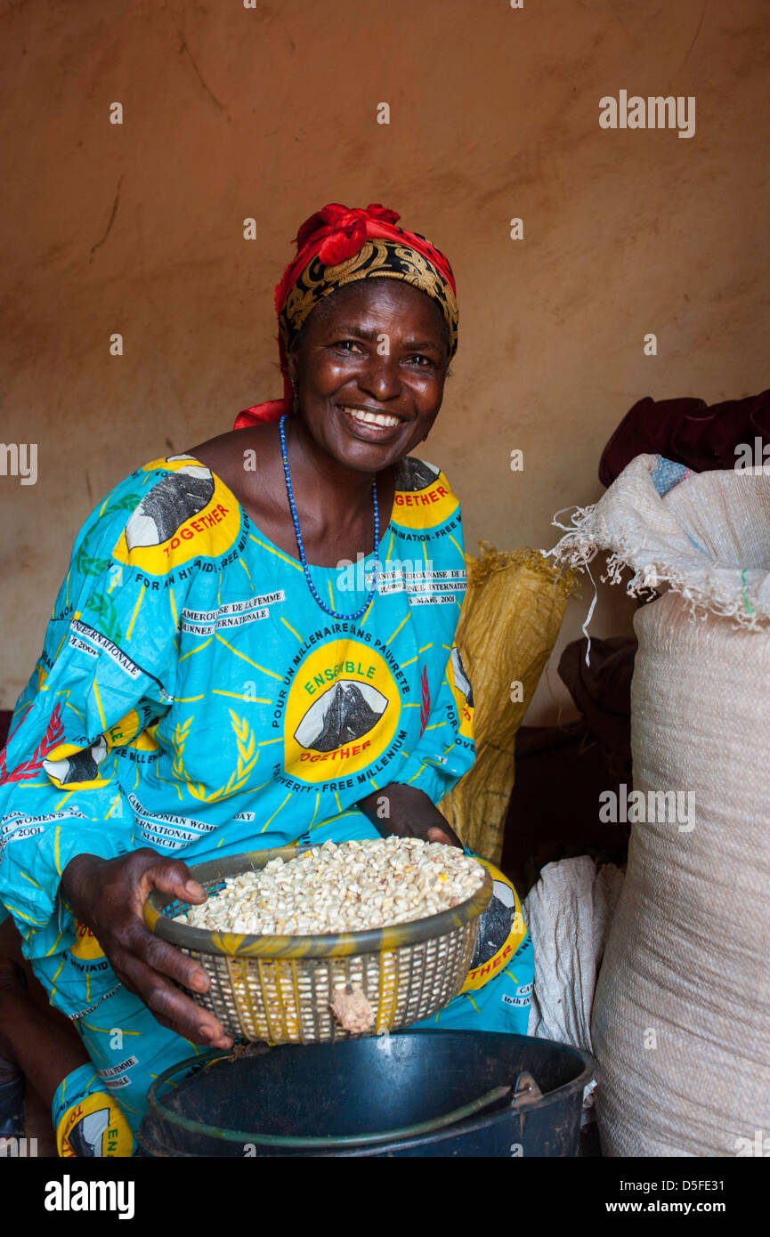 Widow woman hi-res stock photography and images - Alamy