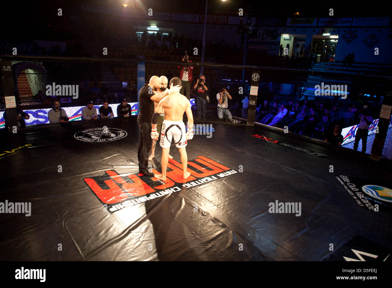 IMPERA MMA Fighting Championship 2013 Rome, the match between Rafael ...