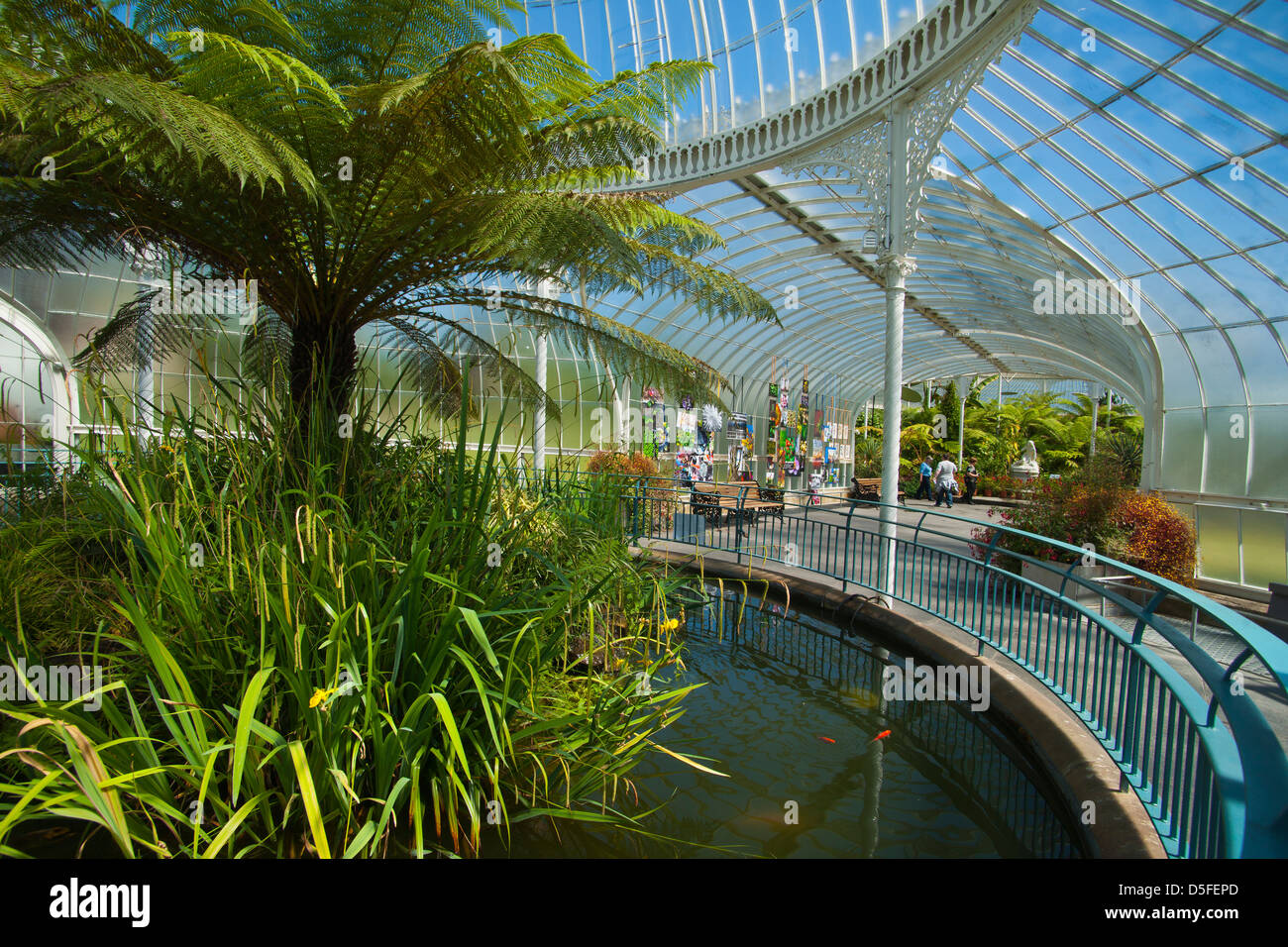 Botanic Gardens, Glasgow, spring colours, sunny; Strathclyde Region ...