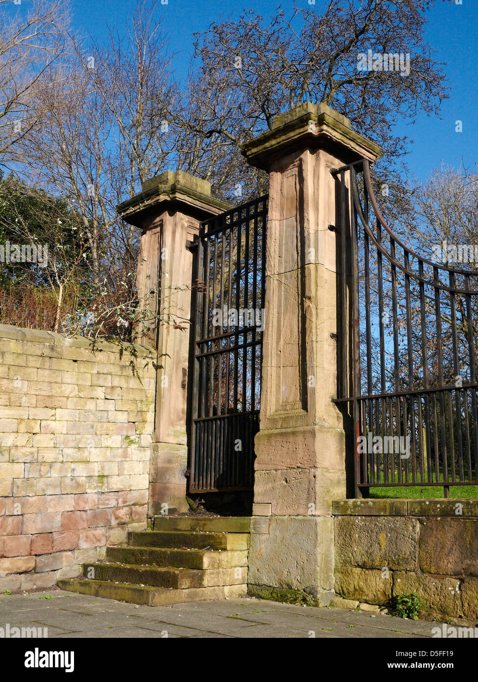 St james gate hi-res stock photography and images - Alamy
