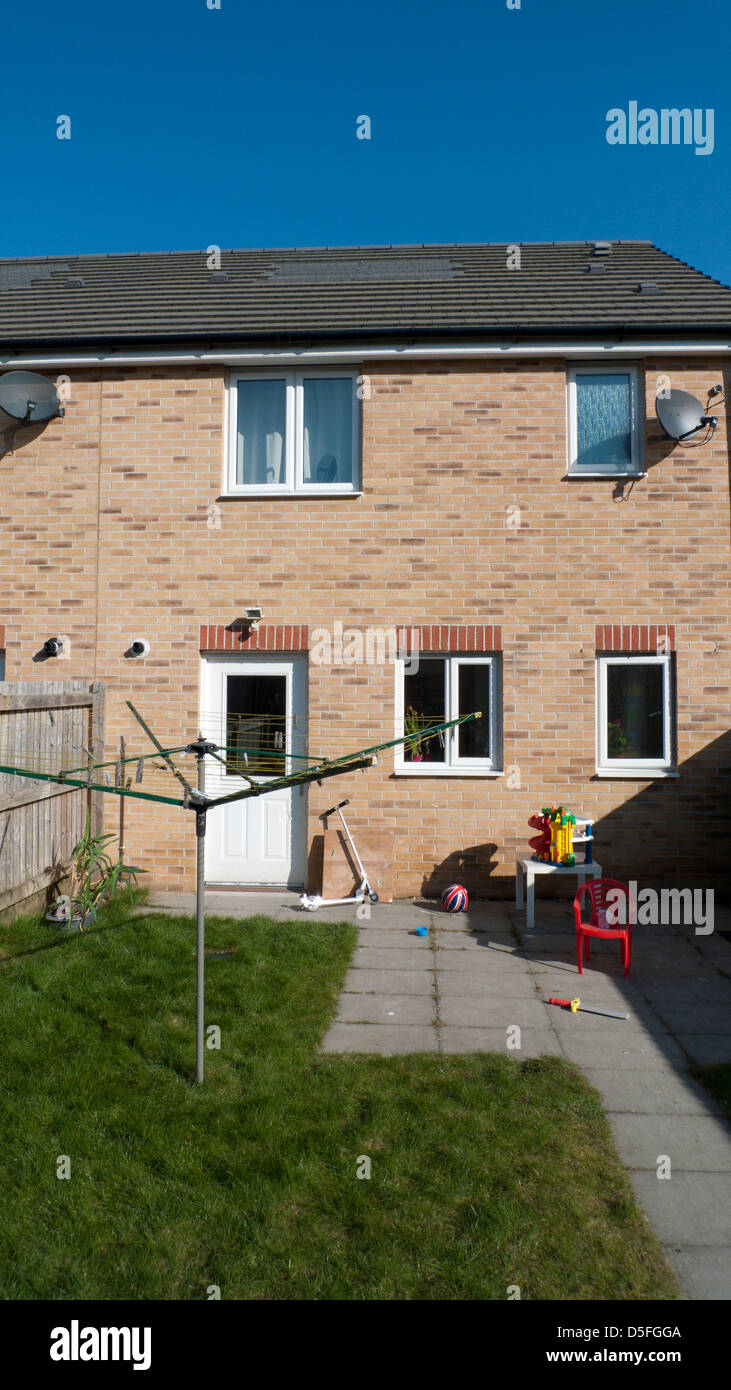 Terraced house garden uk rear hi-res stock photography and images - Alamy