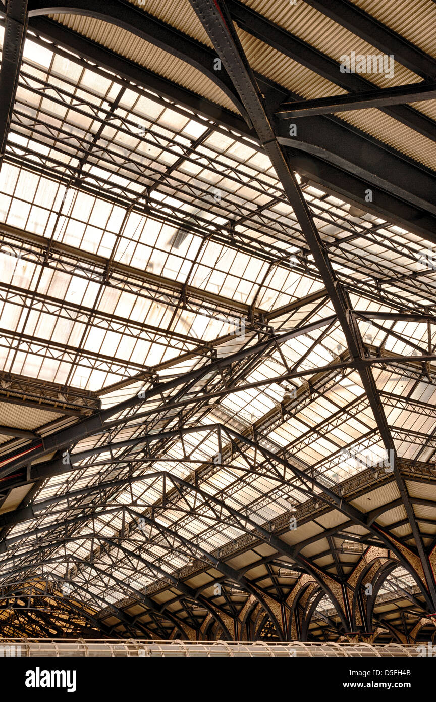 Intricate cast iron glazed Victorian engineering and detail of roof at ...