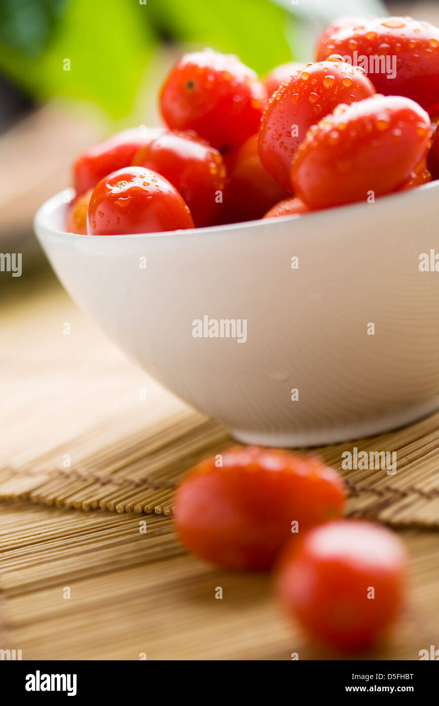 Fresh organic tomatoes close up hi-res stock photography and images - Alamy