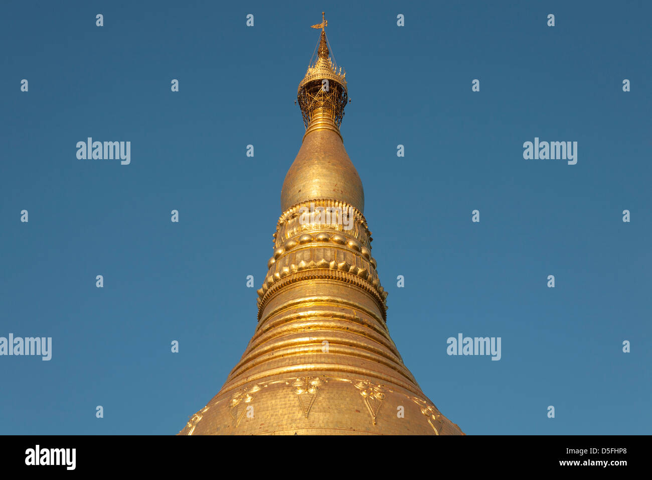 The main golden stupa at Shwedagon Pagoda, Yangon (Rangoon), Myanmar ...