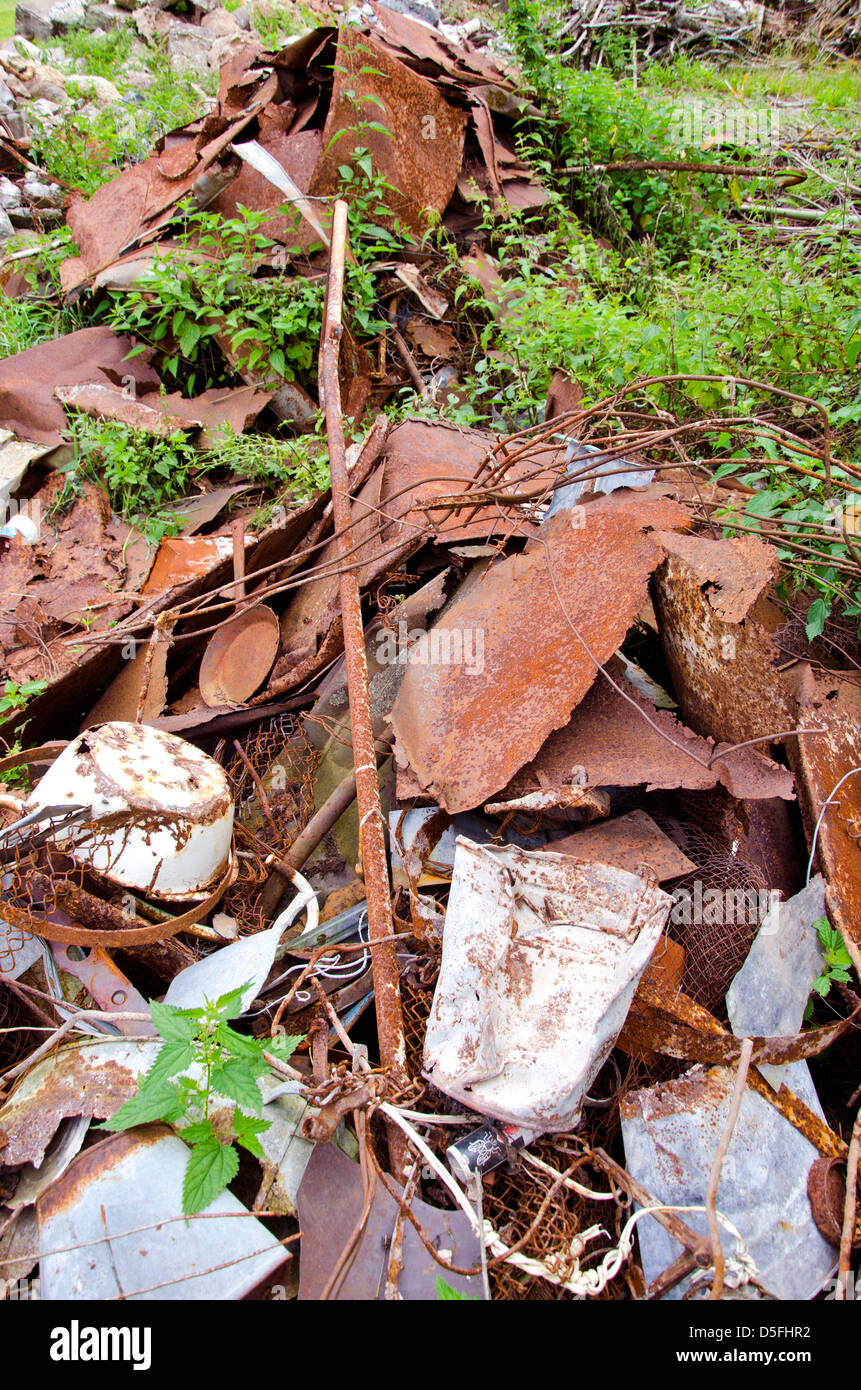 scrap metal junk on recycling factory field Stock Photo - Alamy