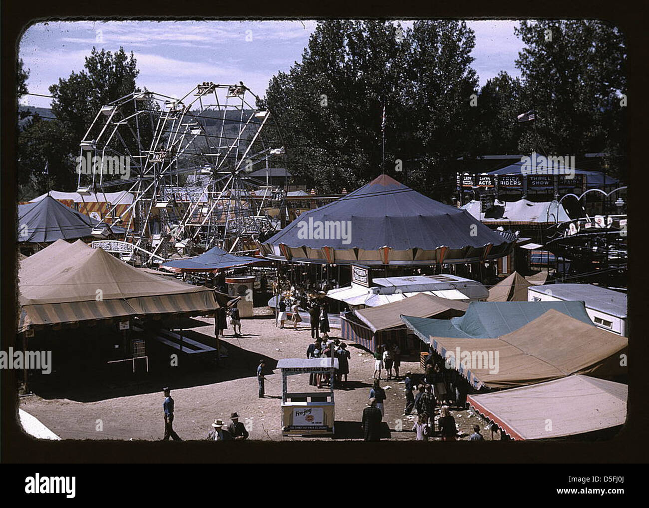 Vintage state fair midway hi-res stock photography and images - Alamy
