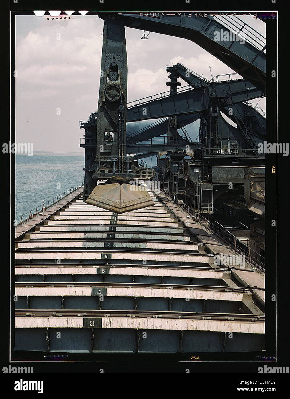 Unloading iron ore hi-res stock photography and images - Alamy