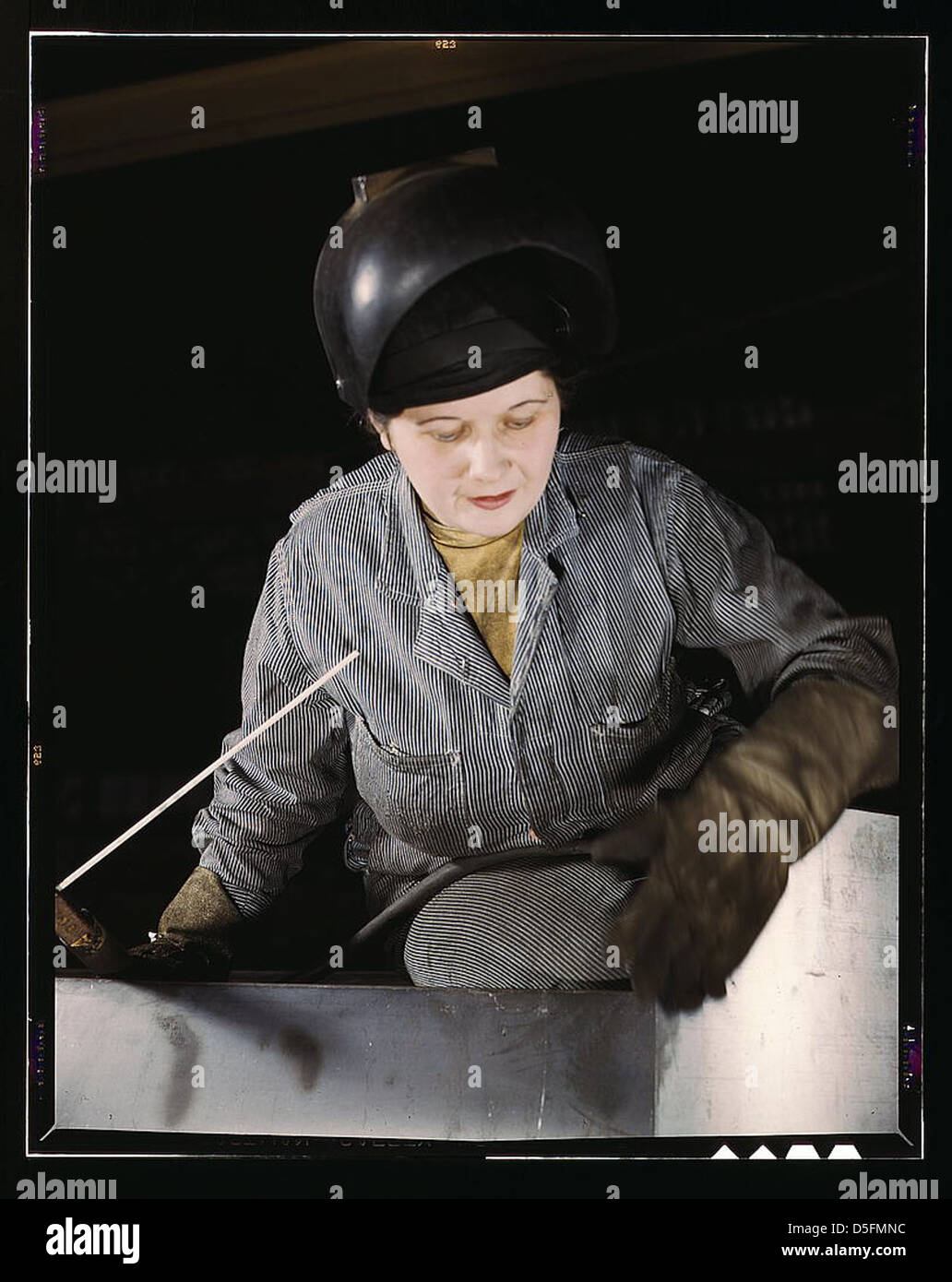 Female welder world war ii hi-res stock photography and images - Alamy