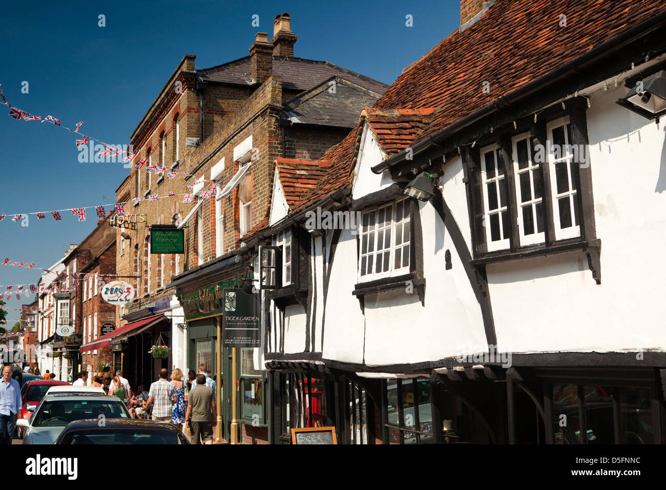 Eton high street hi-res stock photography and images - Alamy