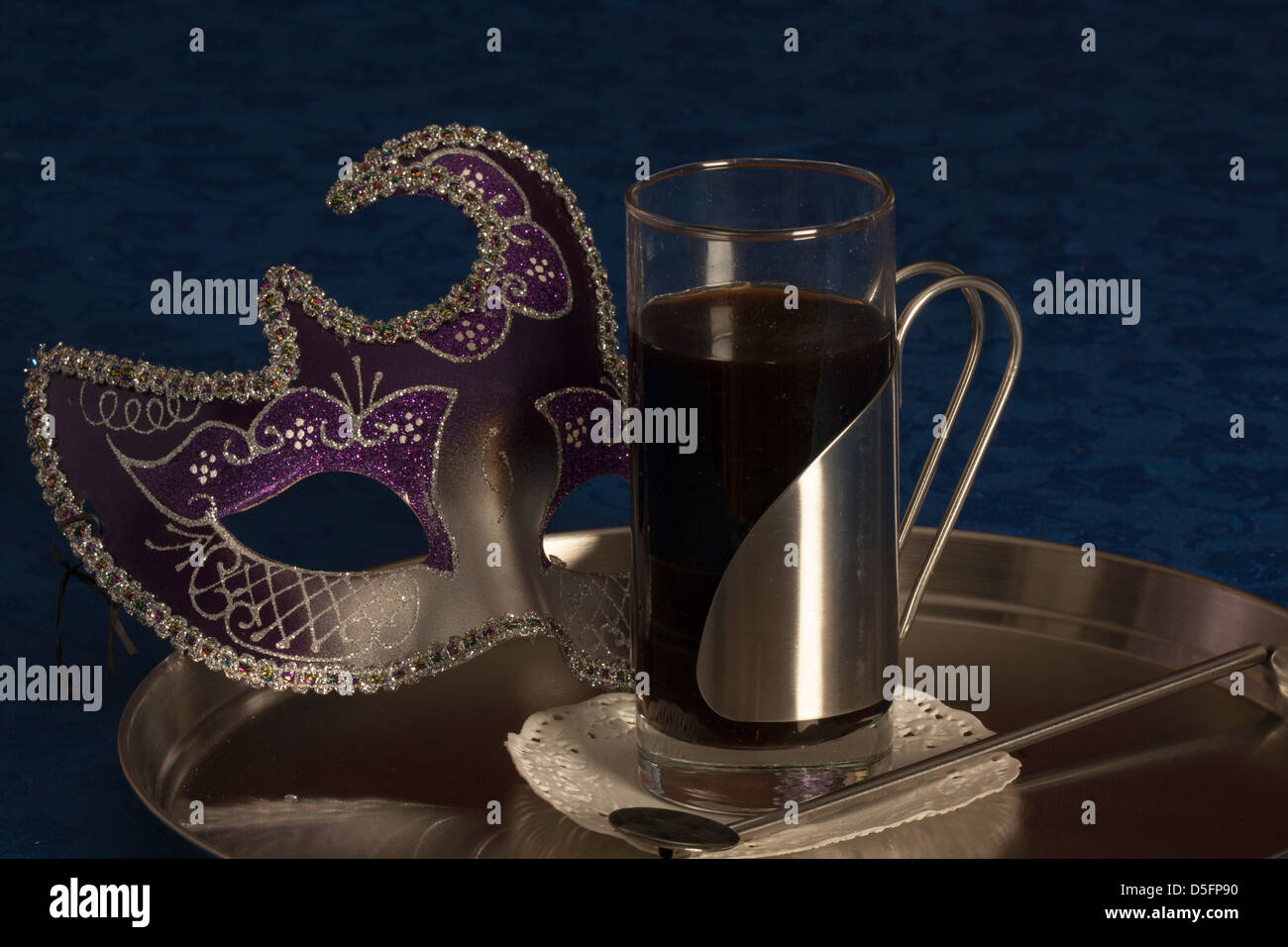 Mask Coffee tray Stock Photo - Alamy