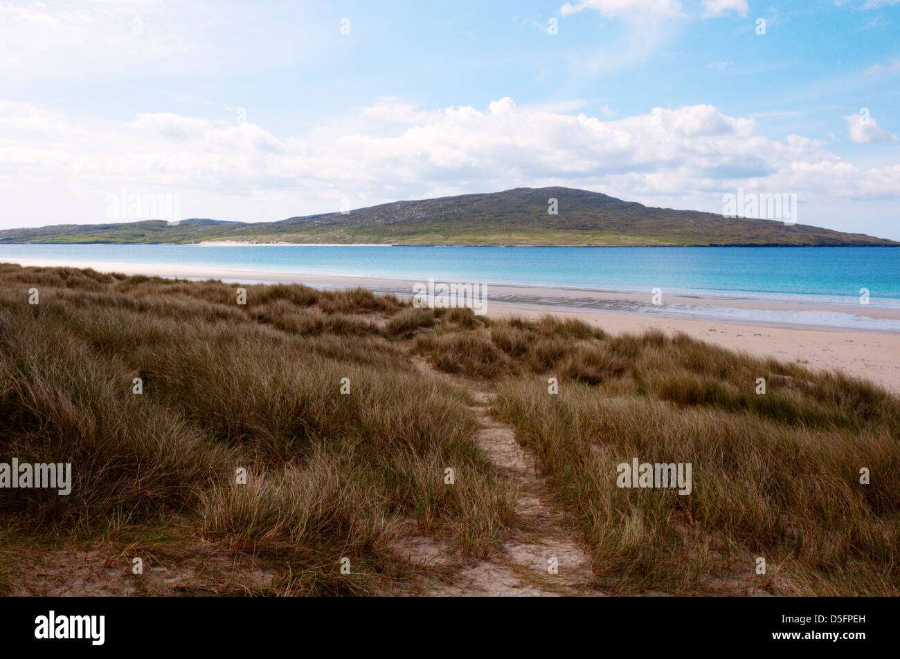 The island of Taransay seen across the beach of Traigh Rosamol on South ...