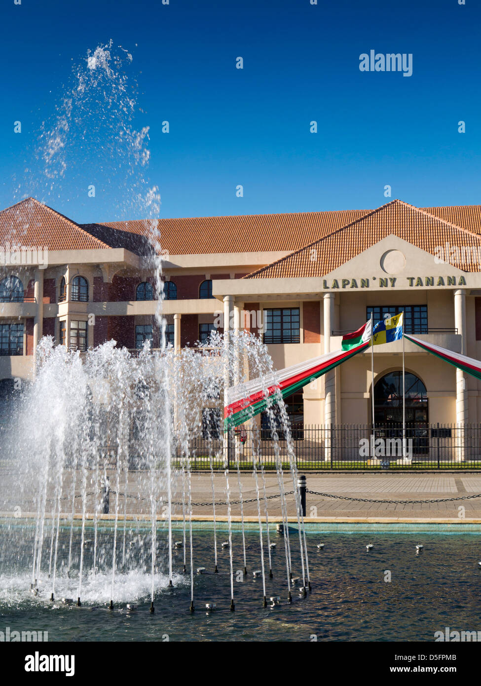 Madagascar, Analamanga Antananarivo, Ave de l’Independence, Town Hall ...