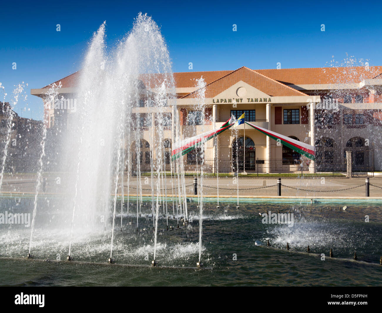 Madagascar, Analamanga Antananarivo, Ave de l’Independence, Town Hall ...