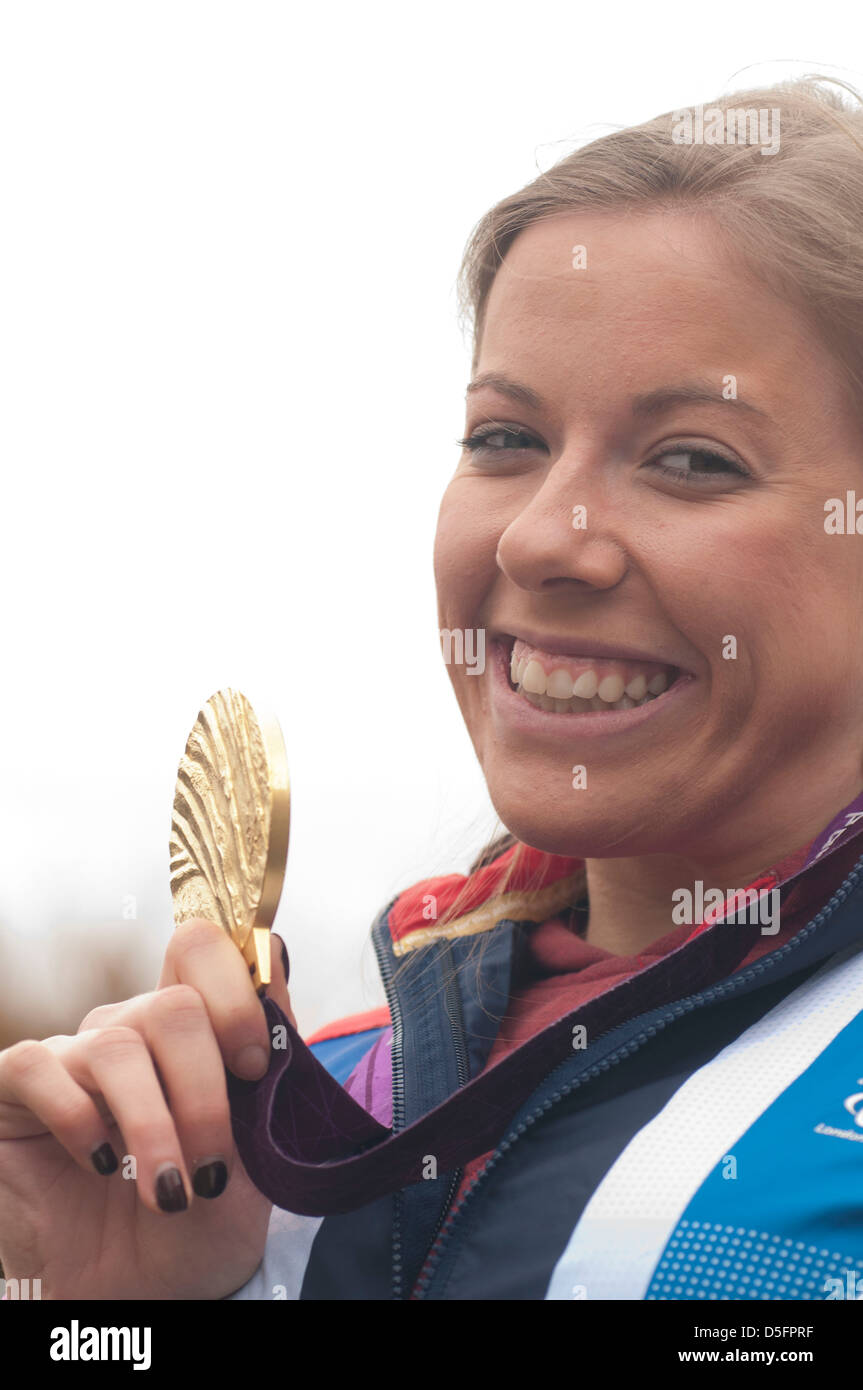 Hannah Cockroft and her London 2012 paralympic gold medal Stock Photo ...