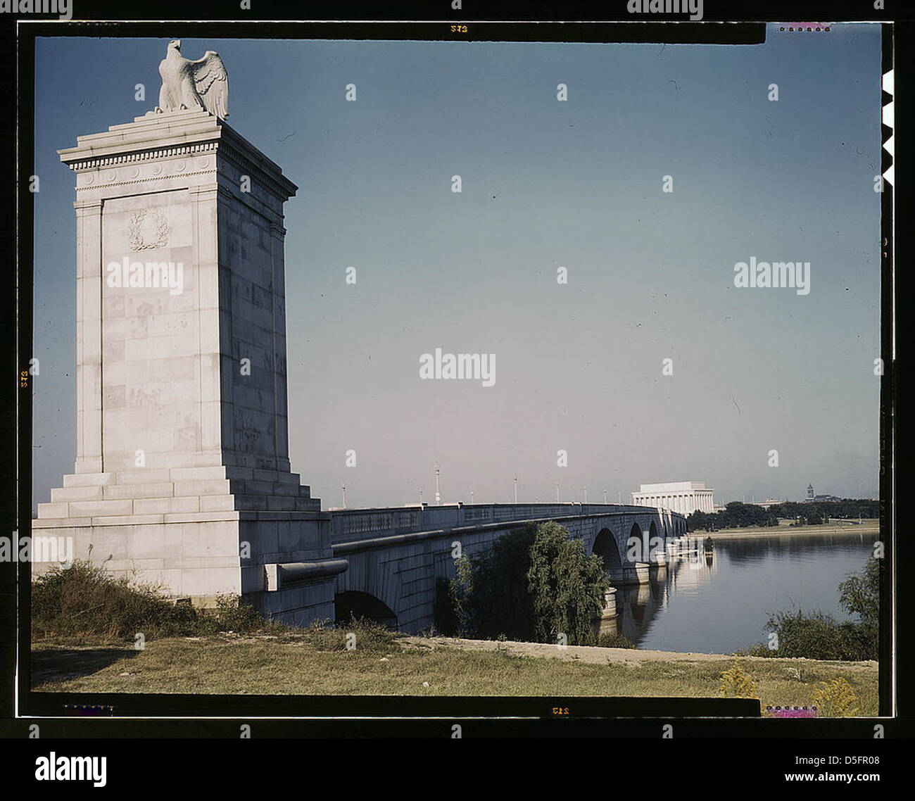 This image shows the Memorial Bridge from the Virginia side of the ...